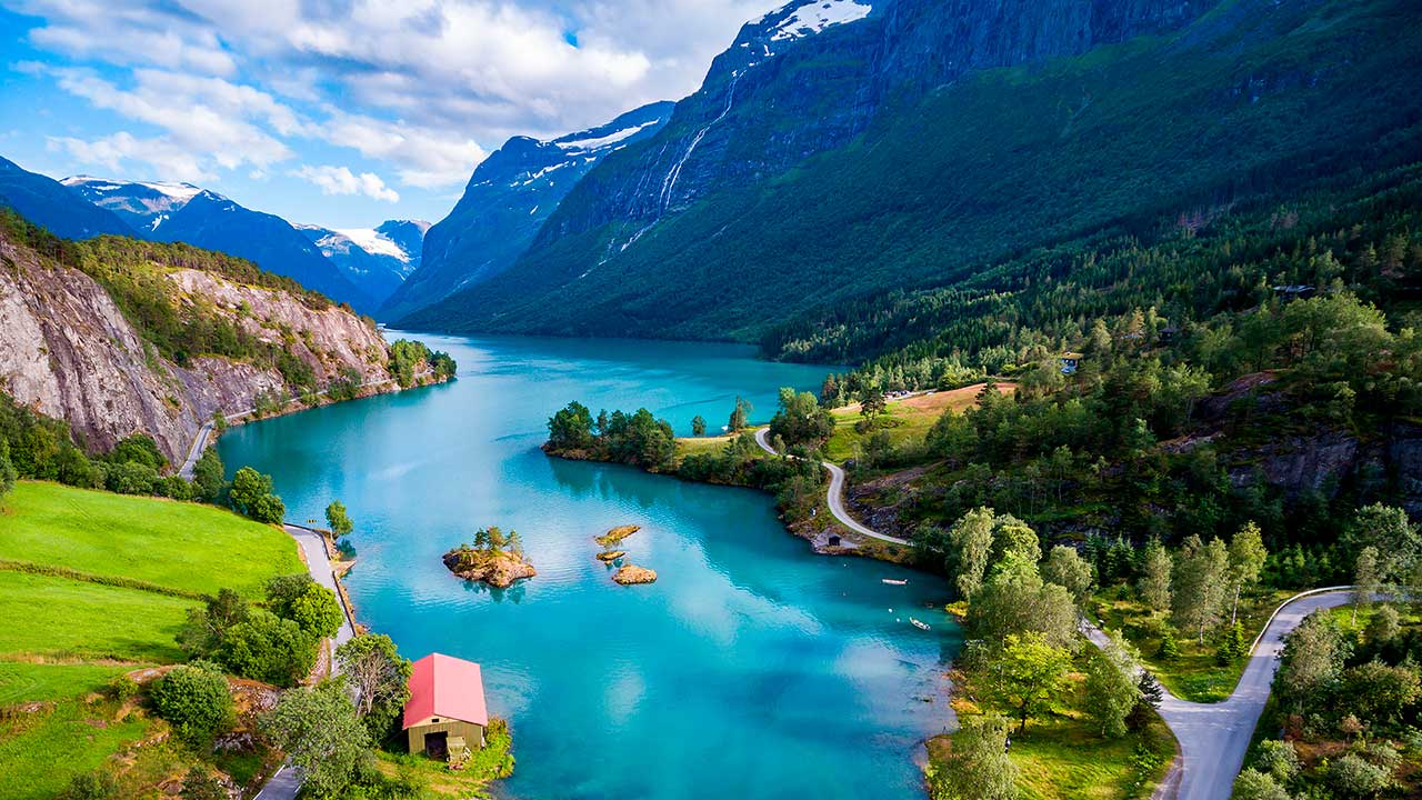 Иммиграция в Норвегию: как переехать на ПМЖ, способы переезда, что ...